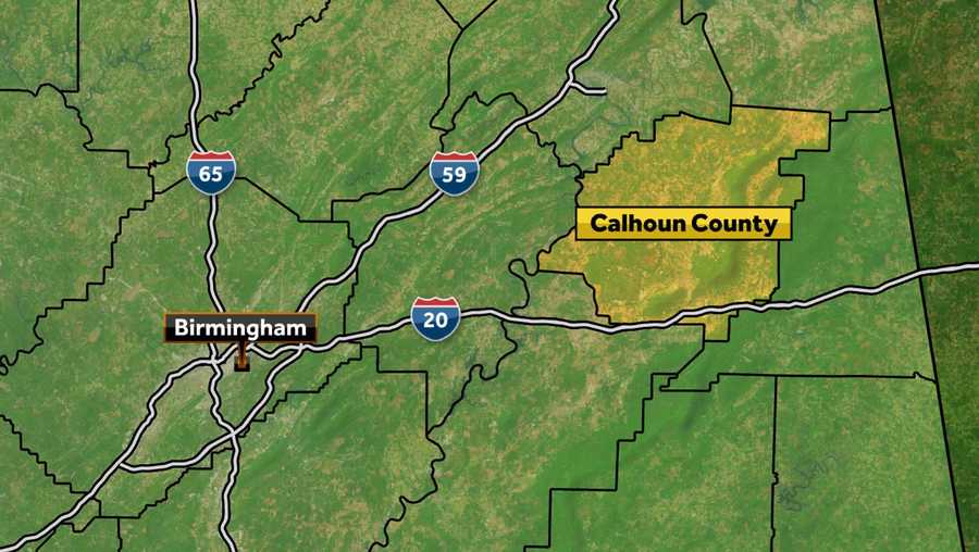 Two killed in late night crash on Highway 431 in Calhoun County