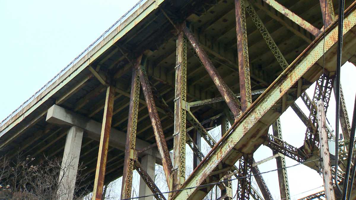 Neighbors "on edge" as pieces of debris fall from Pittsburgh bridge