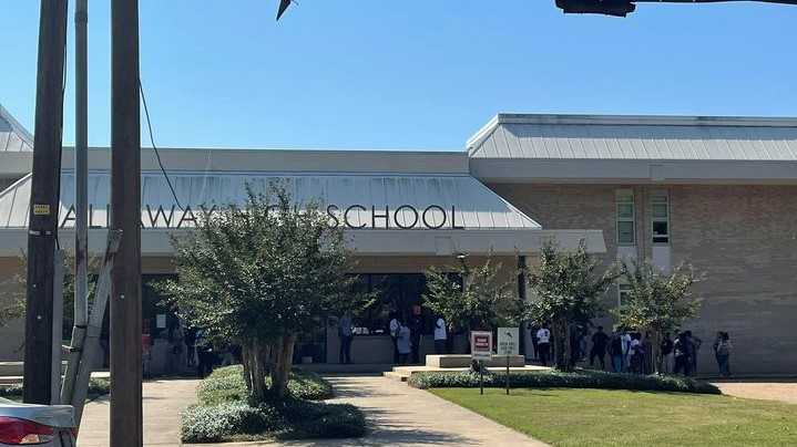 Threatening phone call leads to lockdown at Callaway High School