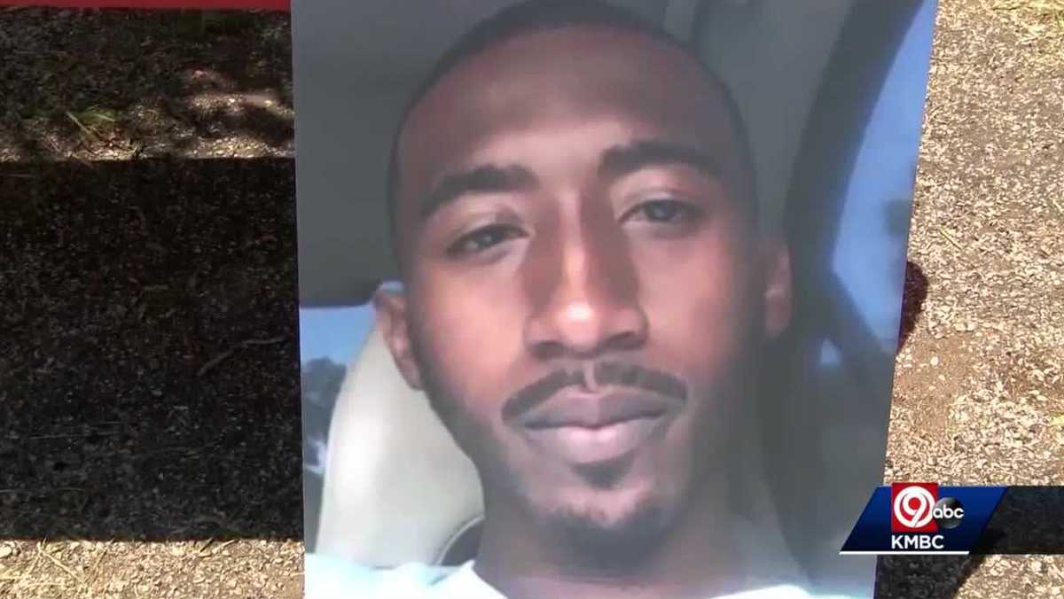 KCPD officer pleads not guilty to involuntary manslaughter in shooting ...