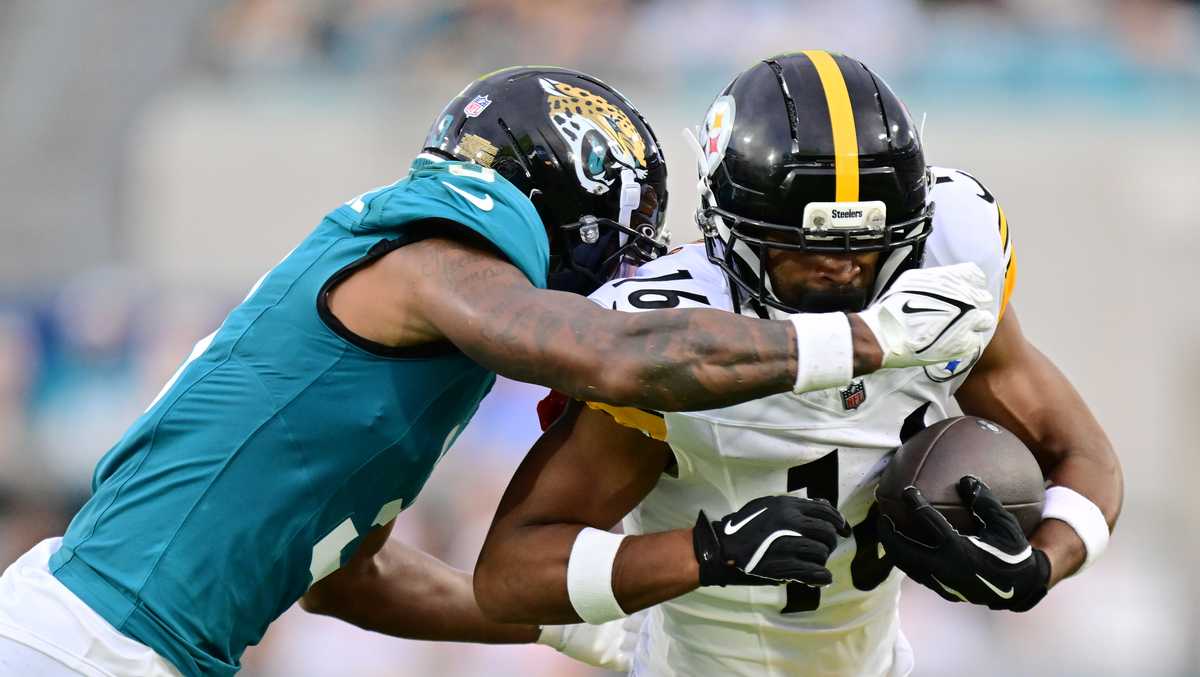 Browns trade CB Greg Newsome to Jaguars for Tyson Campbell
