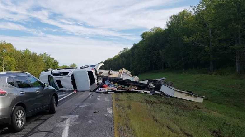 Camper overturns on I-295, driver hurt