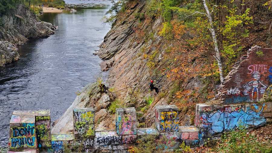 Person spends 24 hours trapped along New Hampshire river