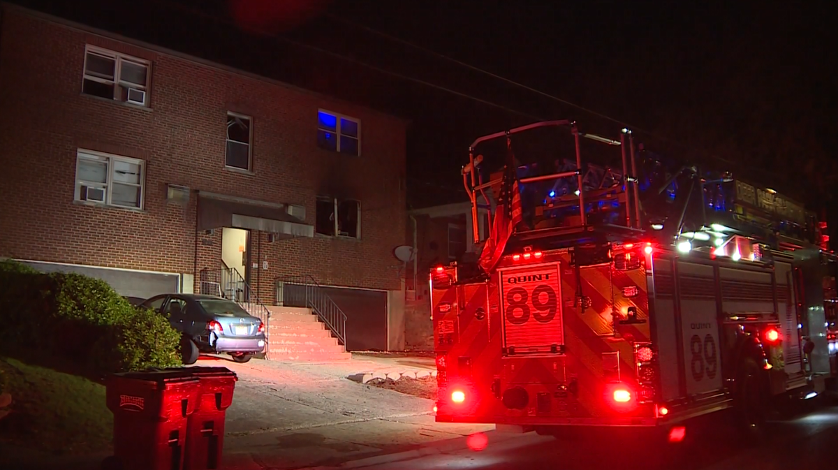 Fire: 2 hurt, 1 hospitalized after overnight fire in Golf Manor