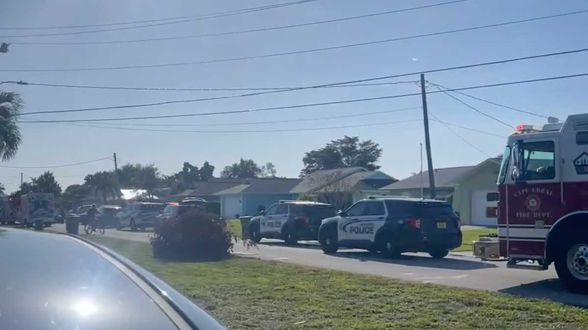 Woman killed in Cape Coral murder-suicide with her kids nearby