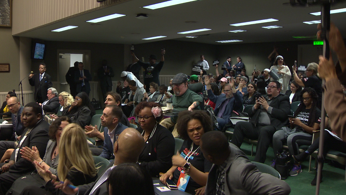 California police use of deadly force bill, AB 392, moves forward