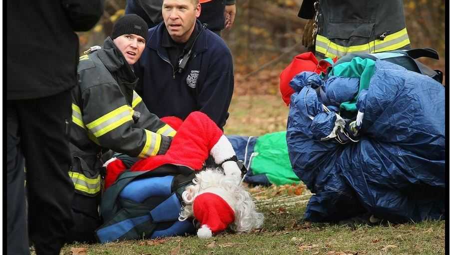 Family collecting Christmas cards for Santa who hurt leg parachuting