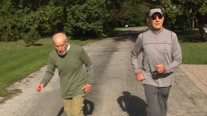 Two Flying Pig regulars racing for more records