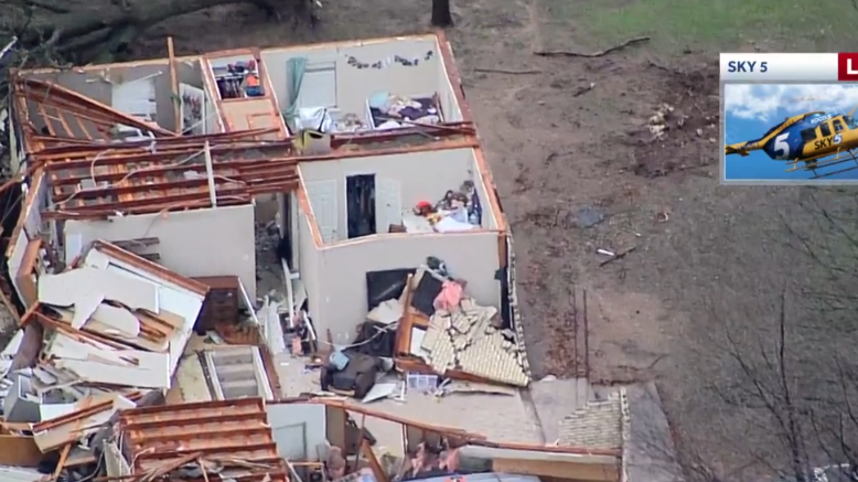 Videos show damage caused by tornado in Oklahoma