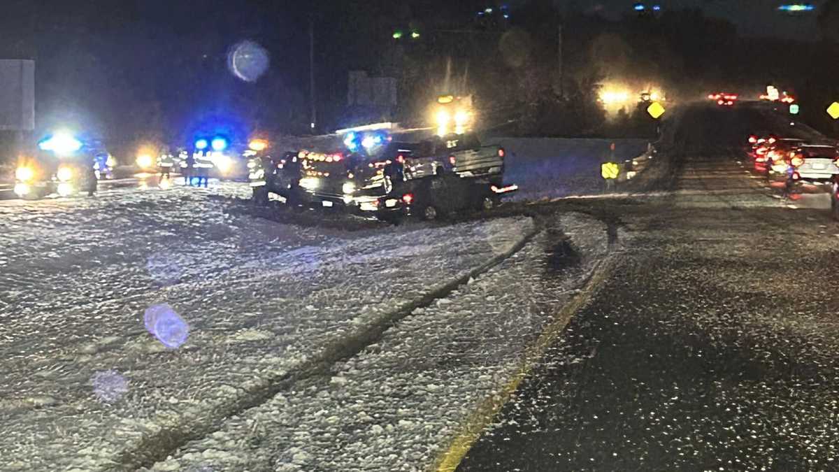 Snow, ice cause multiple crashes on Mass. roads