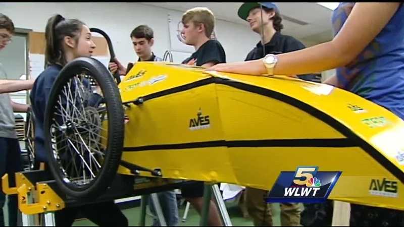 Cincinnati students build cars before they can drive them