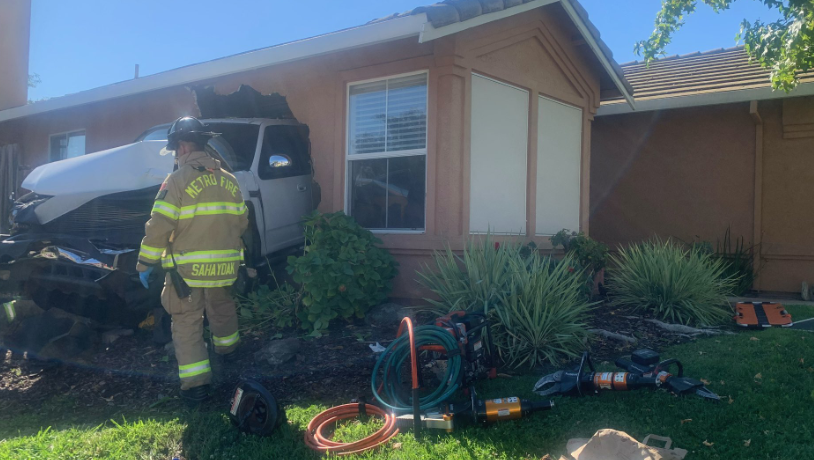 One person killed after car crashes into Antelope home, Sac Metro Fire says