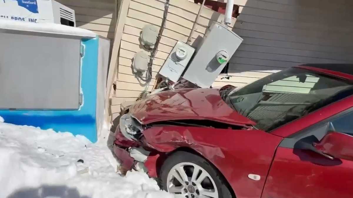 Car crashes into Saco Bay Variety store again