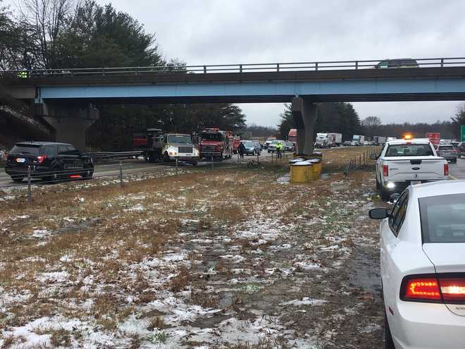 Car slides off overpass, falls onto vehicle in Jackson County