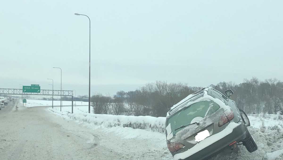 Metro sees 'snow ramp' crashes for the first time following record snow