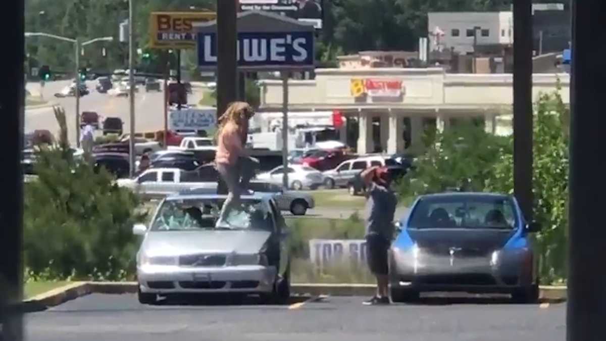 Car stomping caught on camera