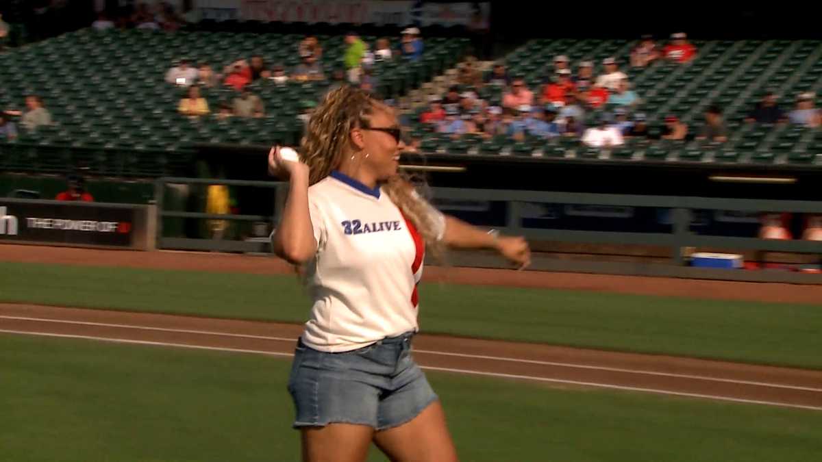 Caray Grace throws out first pitch for WLKY Night at Bats game