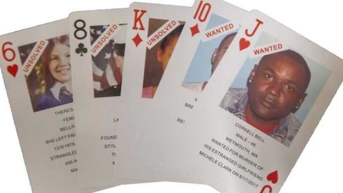 Sheriff deals playing cards to get inmates talking