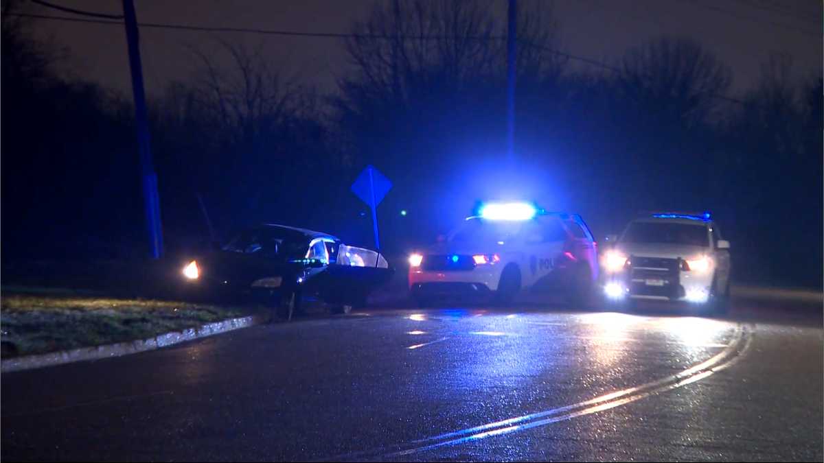 Carjacked vehicle recovered after crash, thieves take off running