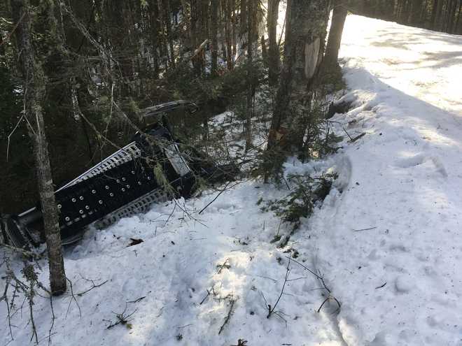10-year-old girl seriously injured in snowmobile crash in Carroll