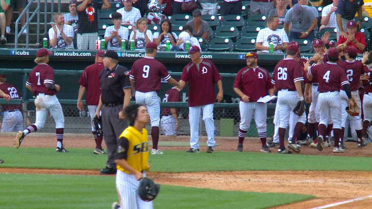 Dowling, Johnston, Urbandale win at state baseball