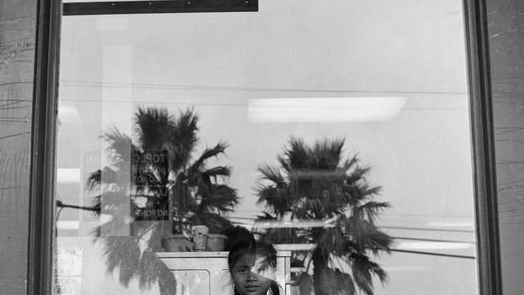 Young photographer finds beauty in East Salinas