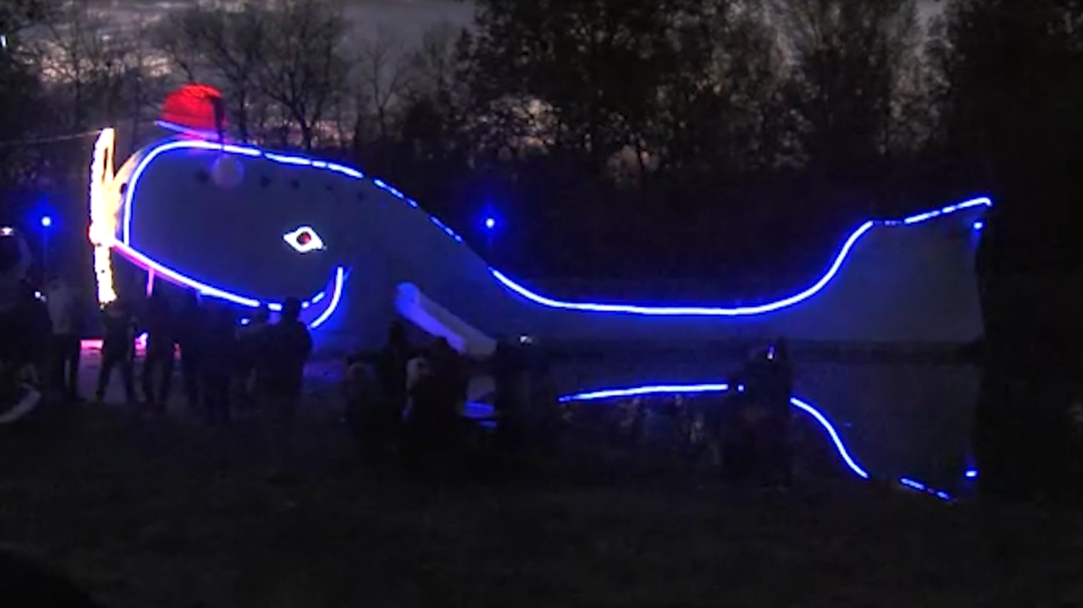 Route 66's Blue Whale in Catoosa lights up for holiday season