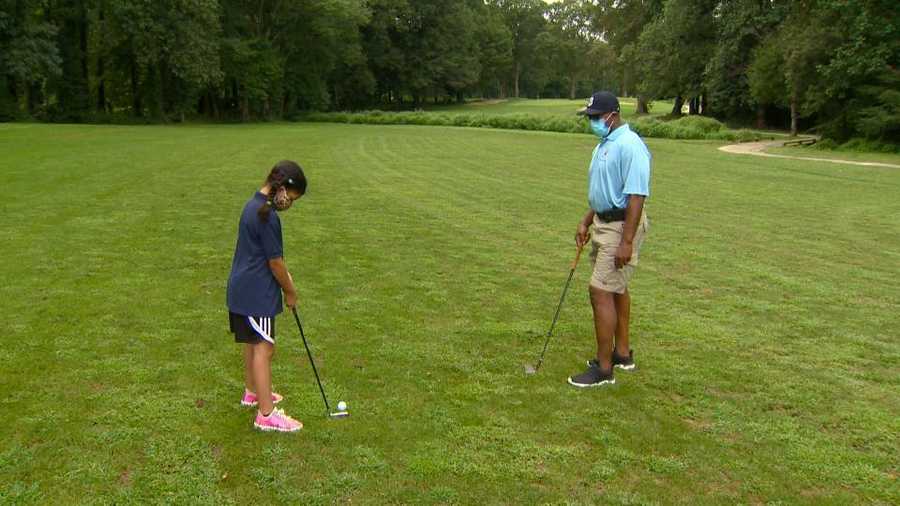 Kids take part in 'Golf with a Cop' in Crofton