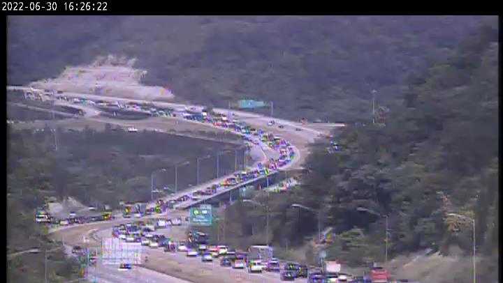 Crash On I 275 In Wilder Blocking Lane And Causing Delays