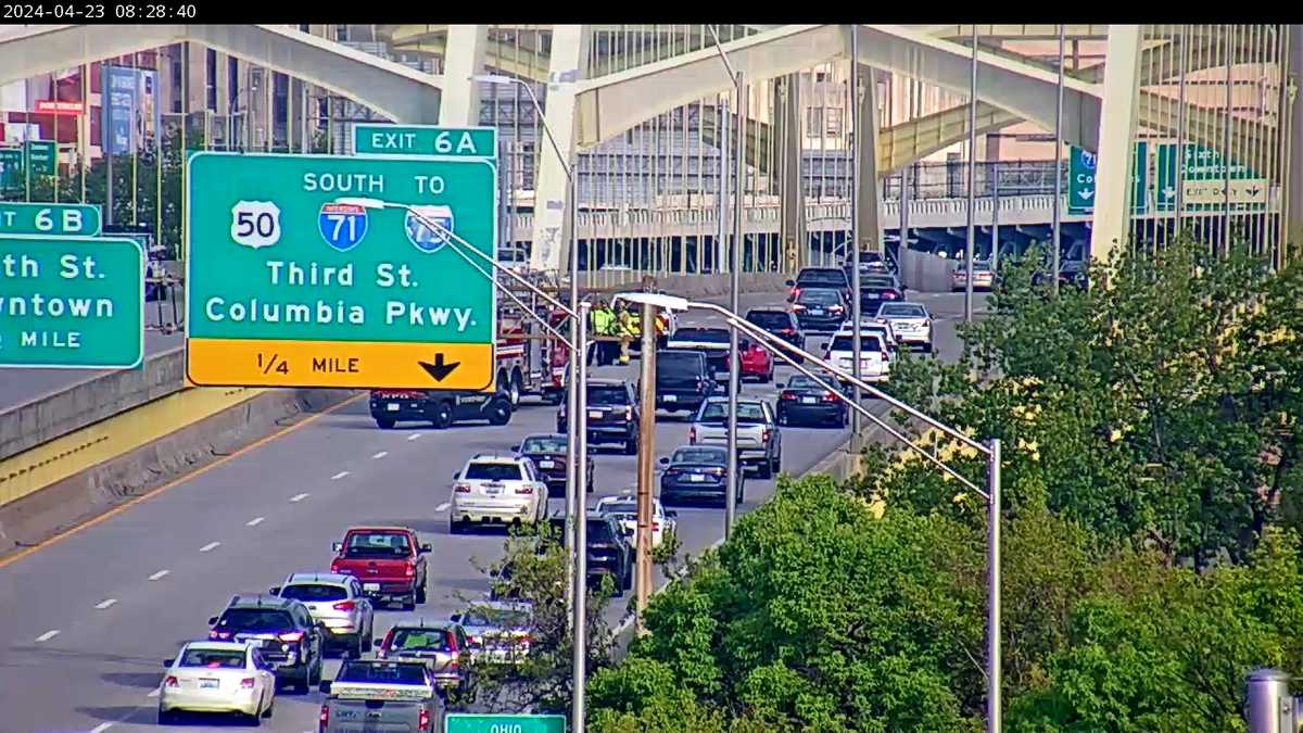 All lanes open on Daniel Carter Beard Bridge following earlier crash