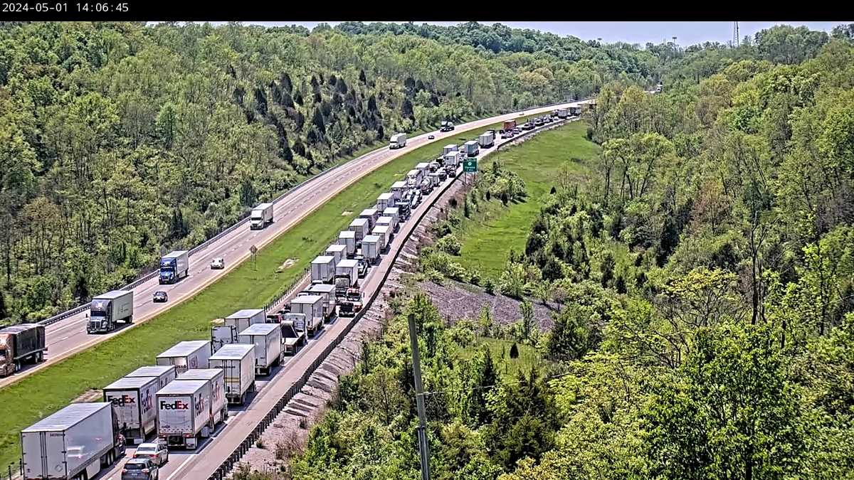 All lanes reopened after vehicle fire on Interstate 71 in Gallatin County