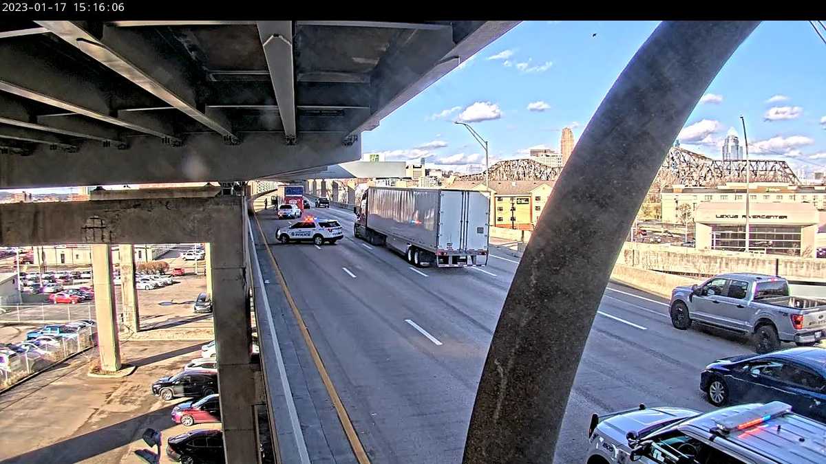 Disabled vehicle blocking traffic on the Brent Spence Bridge
