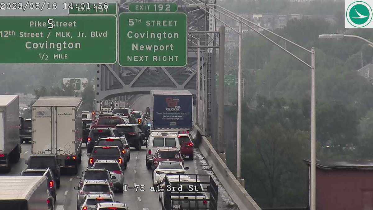 All lanes reopen on Brent Spence Bridge after earlier crash