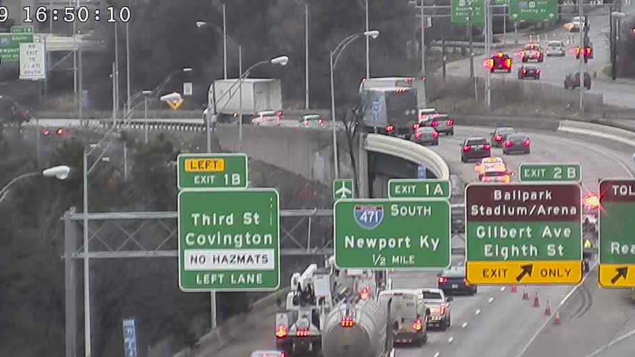 Crash cleared on south I-71 near downtown Cincinnati