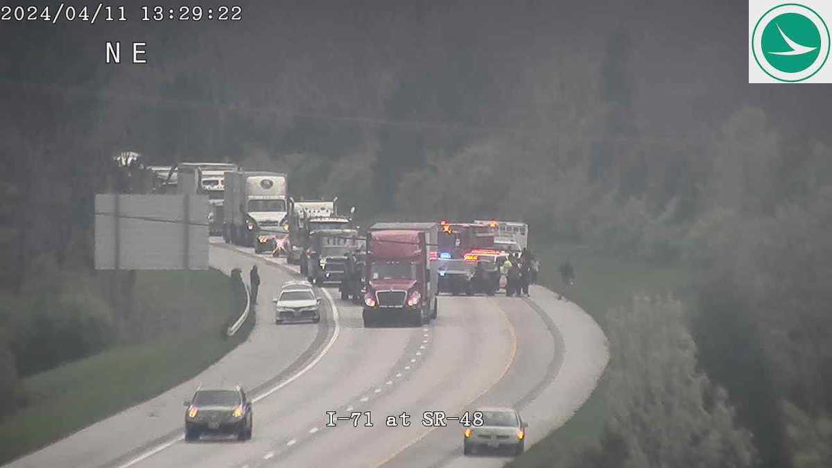 I-71 southbound down to 1 lane after crash near Lebanon