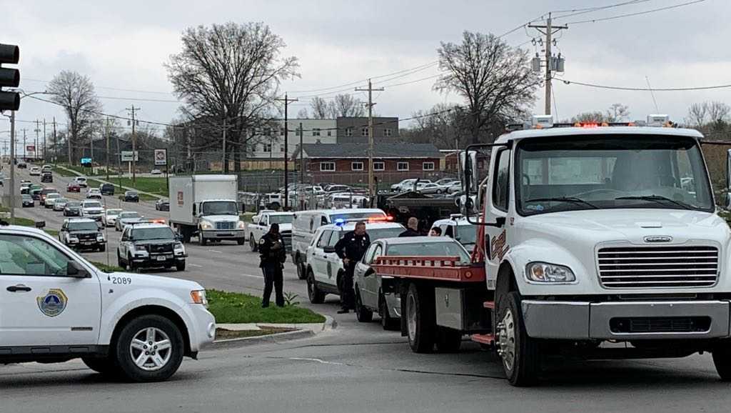 DMPD: 2 in custody after shooting report, brief chase