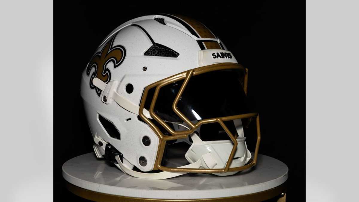 Saints to wear white helmets and color rush uniform