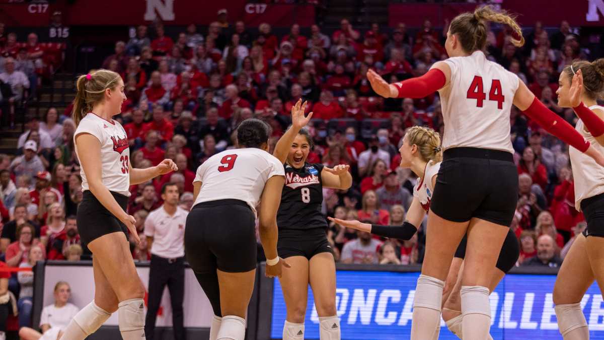 Nebraska volleyball defeats Delaware State in NCAA tournament round one
