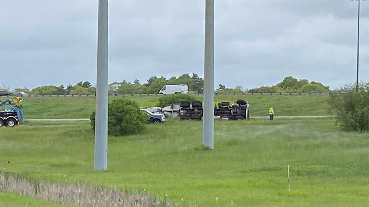 Portsmouth, New Hampshire crash: Cement truck rolls over