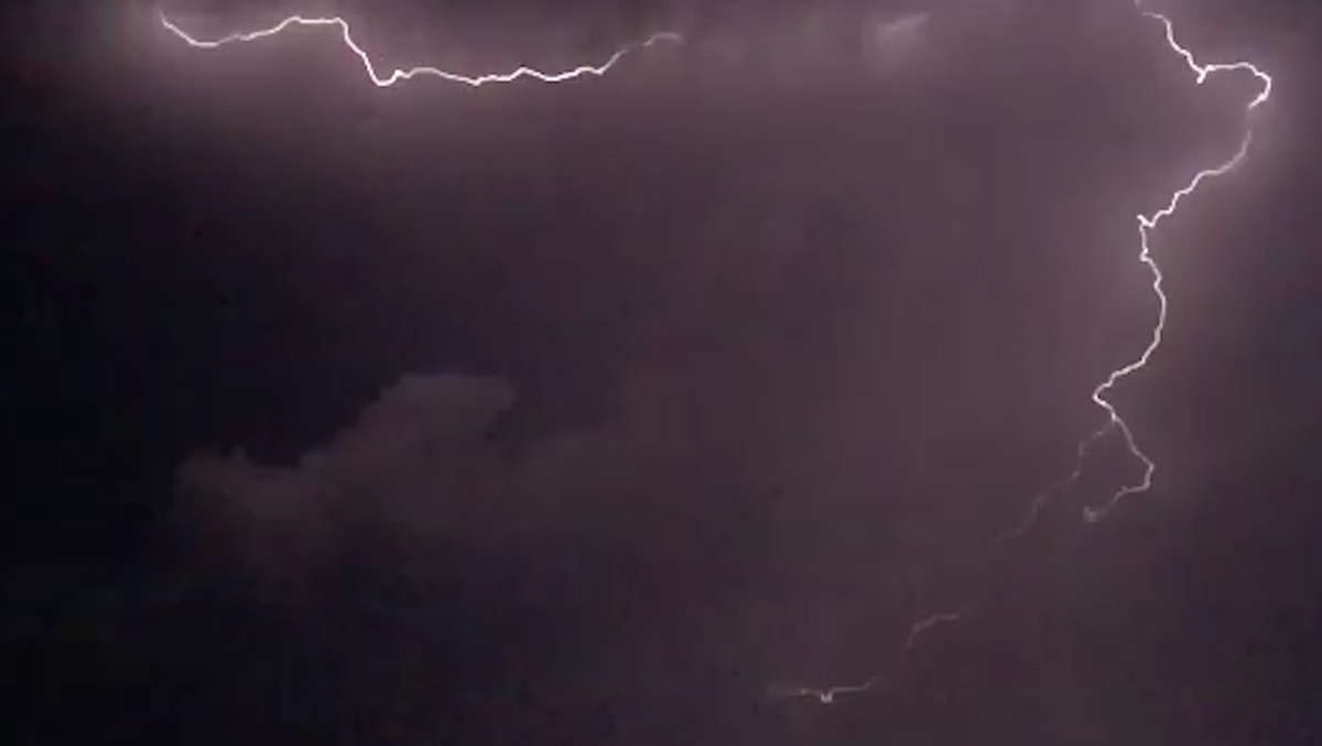 Shareholders evacuated from fairgrounds tents due to lightning
