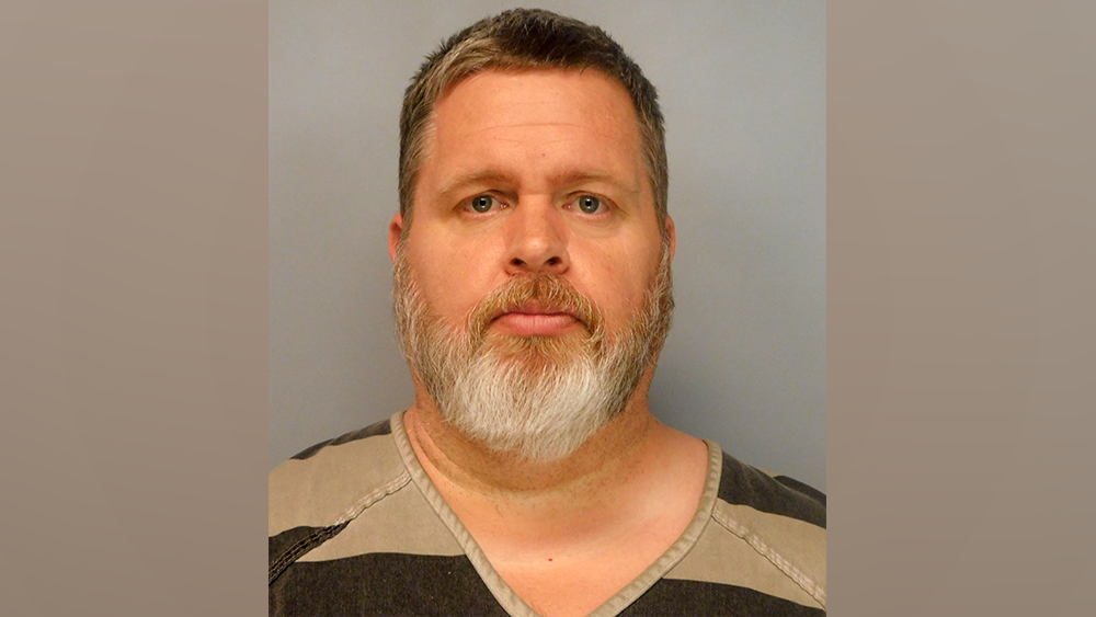 Georgia jail cook accused of sexually assaulting female inmates