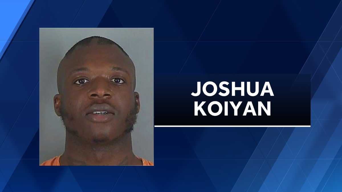 Armed robbery suspect arrested after chase, crash, deputies say Armed robbery suspect arrested after chase, crash, deputies say
