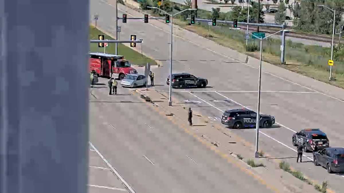2 Taken To The Hospital 1 Arrested In 3 Vehicle Wauwatosa Crash