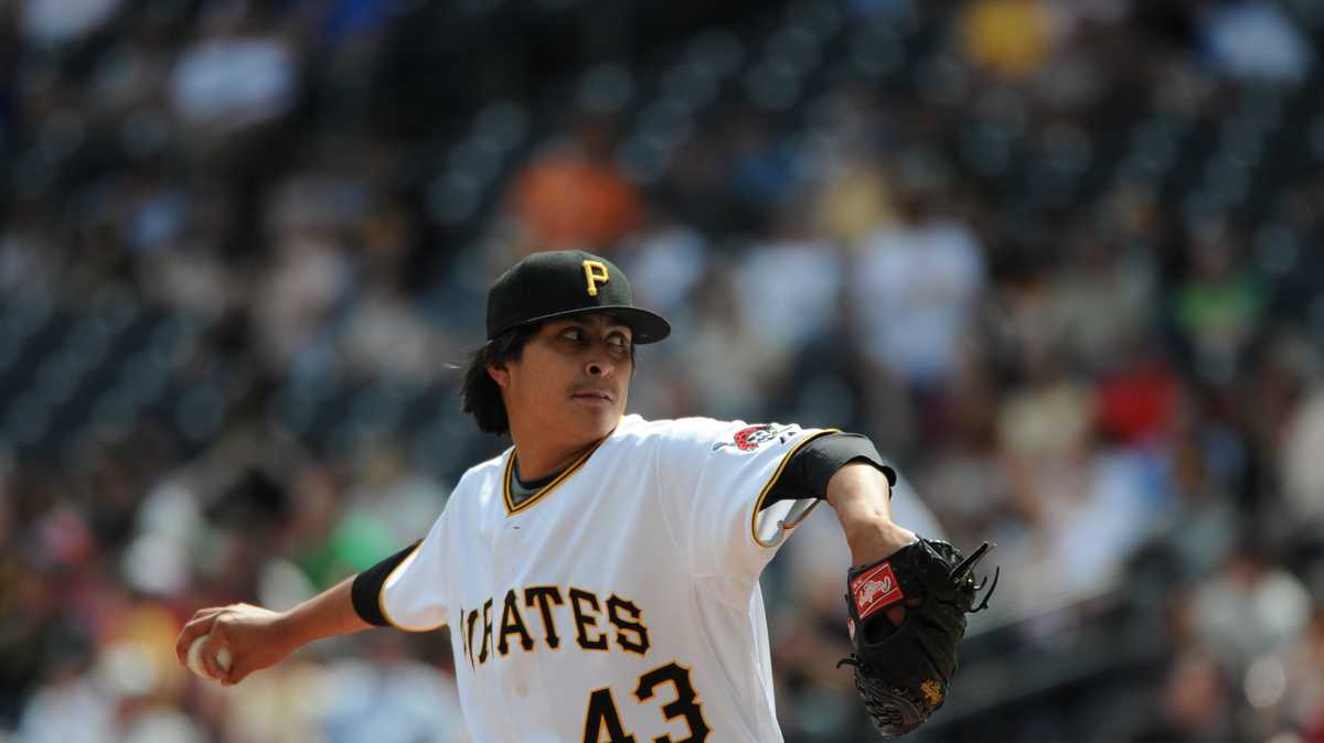 Jesse Chavez, former Pirates pitcher, announces retirement