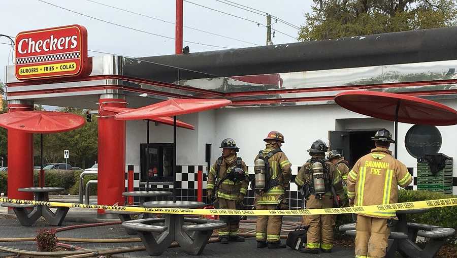 Firefighters extinguish blaze at Savannah fast food restaurant