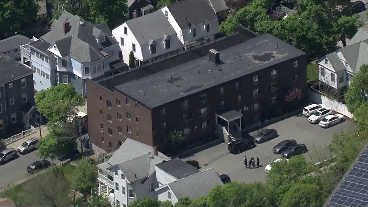 Woman dies after morning stabbing in Chelsea