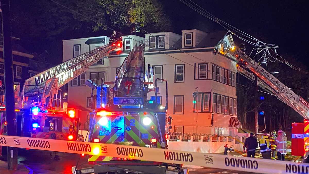 Firefighters battle heavy flames in Chelsea apartment building