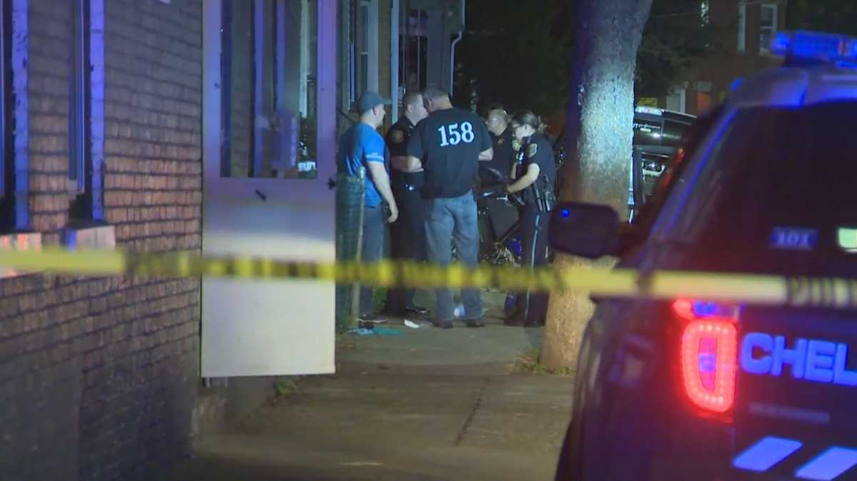 Man, woman shot in Chelsea; at least 2 suspects sought