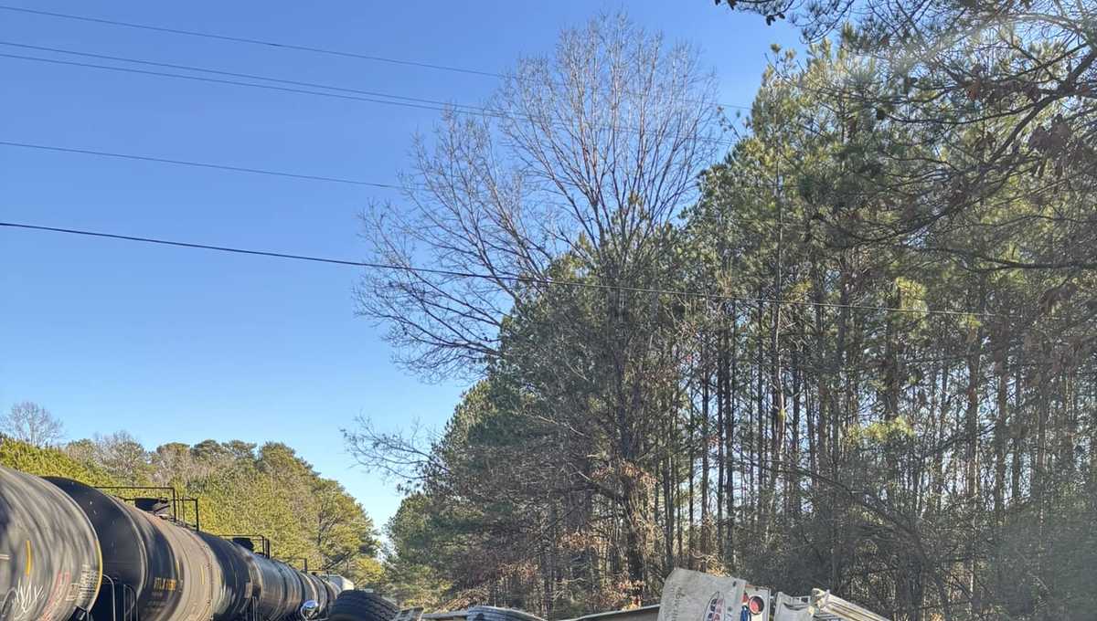 Train hits semi-truck in Chelsea