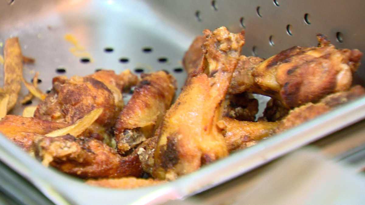 Sharp increases in food prices affect restaurants, families